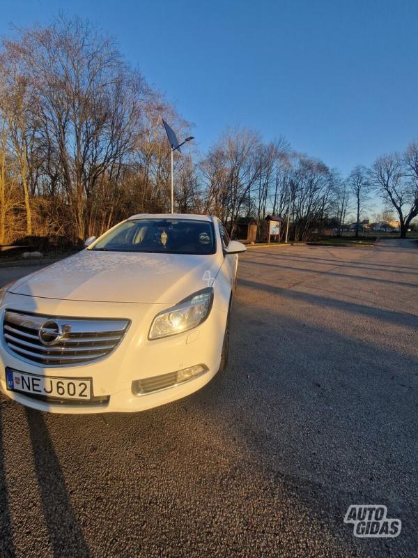 Opel Insignia 2011 in Akmene, with an engine capacity of 2.00 L and mileage of 362 thousand km for 4200 €, photo 9 on AUTOMOTO.COM.LV