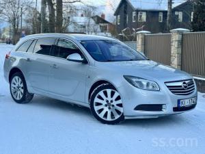 Opel Insignia 2011 in Riga, with an engine capacity of 2.00 L and mileage of 0 thousand km for 3150 €, photo 4 on AUTOMOTO.COM.LV