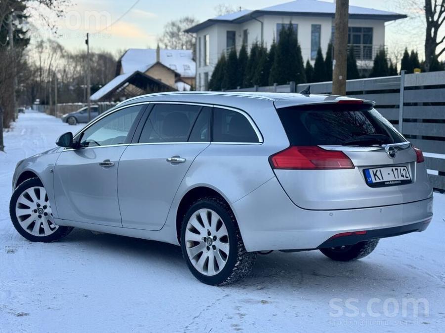 Opel Insignia 2011 in Riga, with an engine capacity of 2.00 L and mileage of 0 thousand km for 3150 €, photo 8 on AUTOMOTO.COM.LV