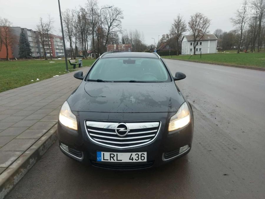 Opel Insignia 2011 in Ukmerge, with an engine capacity of 2.00 L and mileage of 400 thousand km for 2450 €, photo 2 on AUTOMOTO.COM.LV