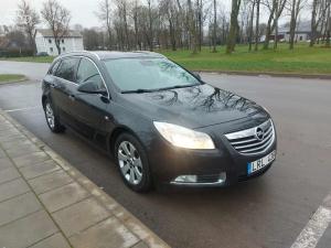 Opel Insignia 2011 in Ukmerge, with an engine capacity of 2.00 L and mileage of 400 thousand km for 2450 €, photo 3 on AUTOMOTO.COM.LV