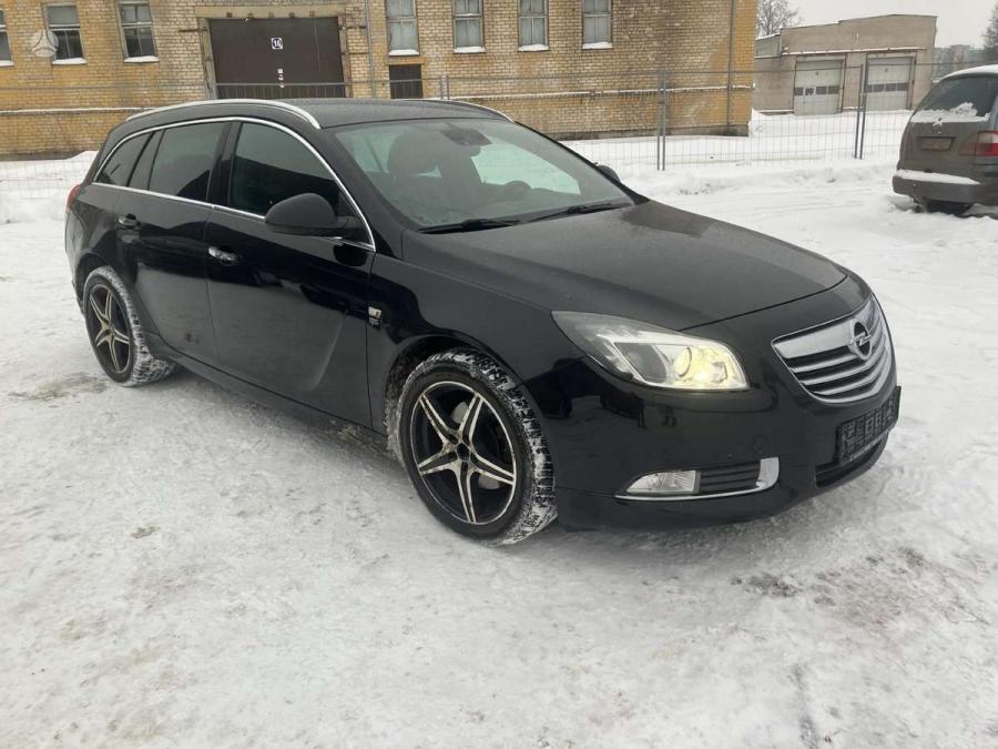 Opel Insignia 2011 in Rokiskis, with an engine capacity of 2.00 L and mileage of 250 thousand km for 2650 €, photo 2 on AUTOMOTO.COM.LV