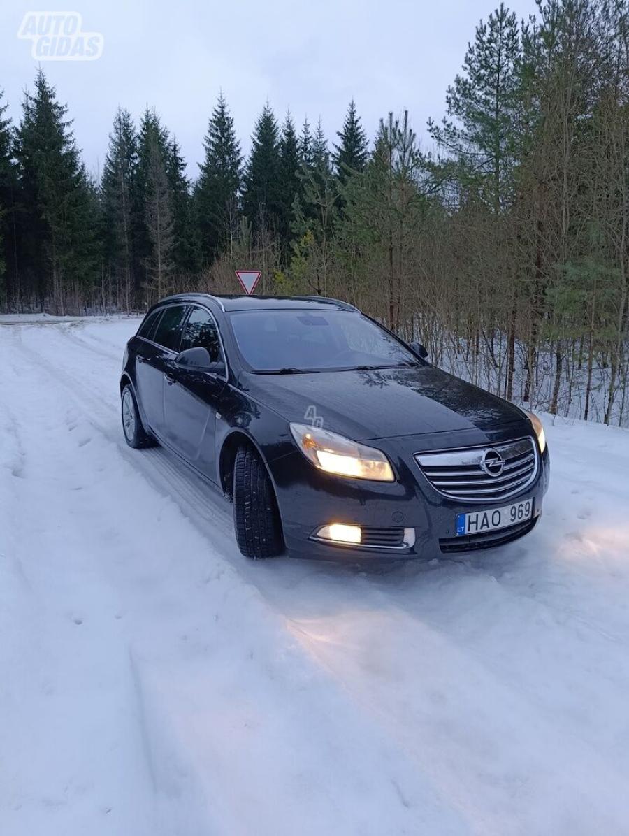 Opel Insignia 2011 in Salcininkai, with an engine capacity of 2.00 L and mileage of 230 thousand km for 2999 €, photo 2 on AUTOMOTO.COM.LV