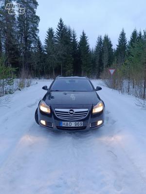 Opel Insignia 2011 in Salcininkai, with an engine capacity of 2.00 L and mileage of 230 thousand km for 2999 €, photo 3 on AUTOMOTO.COM.LV