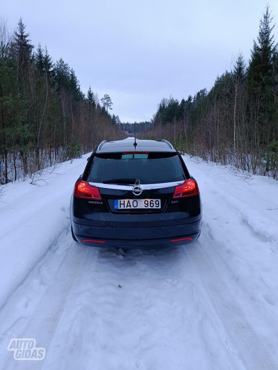 Opel Insignia 2011 in Salcininkai, with an engine capacity of 2.00 L and mileage of 230 thousand km for 2999 €, photo 6 on AUTOMOTO.COM.LV