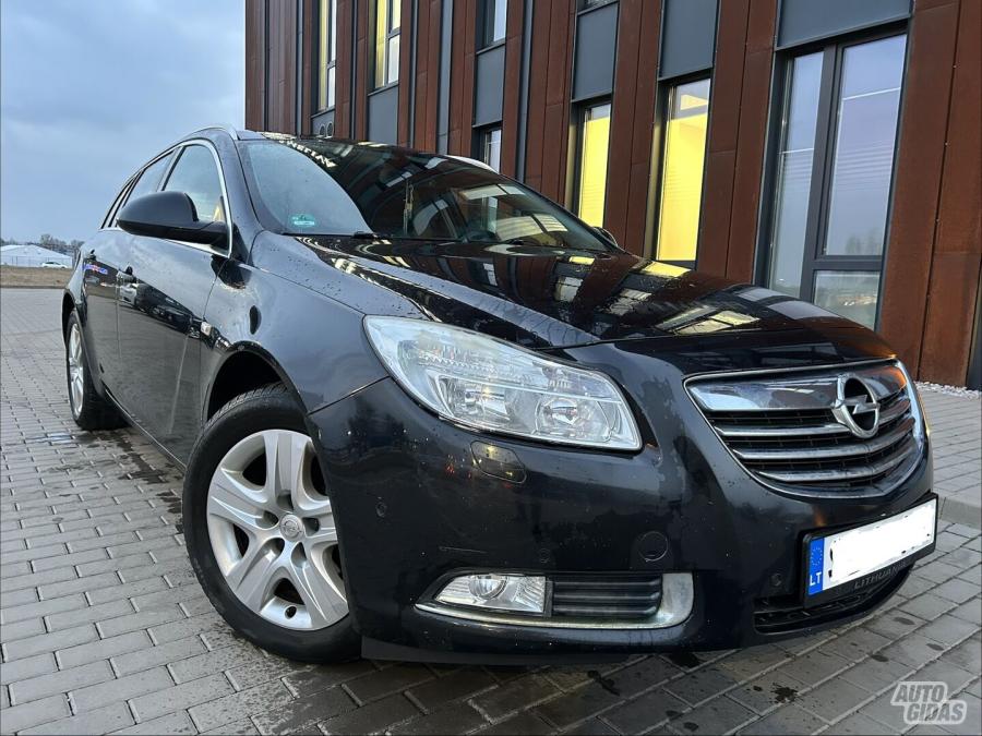 Opel Insignia 2011 in Kaunas, with an engine capacity of 2.00 L and mileage of 326 thousand km for 2390 €, photo 2 on AUTOMOTO.COM.LV
