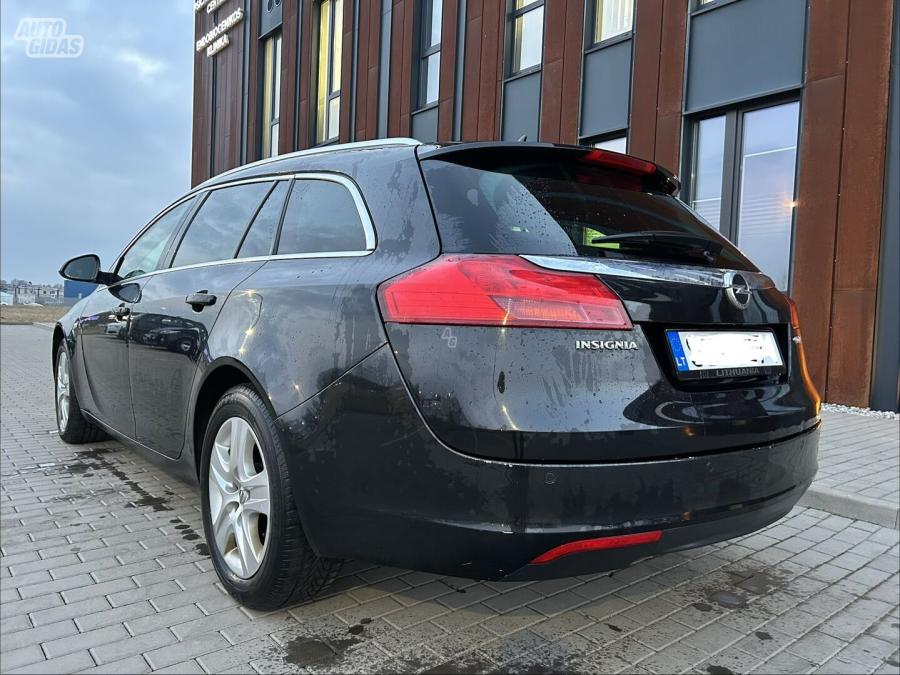 Opel Insignia 2011 in Kaunas, with an engine capacity of 2.00 L and mileage of 326 thousand km for 2390 €, photo 8 on AUTOMOTO.COM.LV