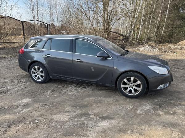 Opel Insignia 2011 Viļņa, ar dzinēja tilpumu 2.00 L un nobraukumu 276 tūkst. km par 1400 €, foto 4 vietnē AUTOMOTO.COM.LV