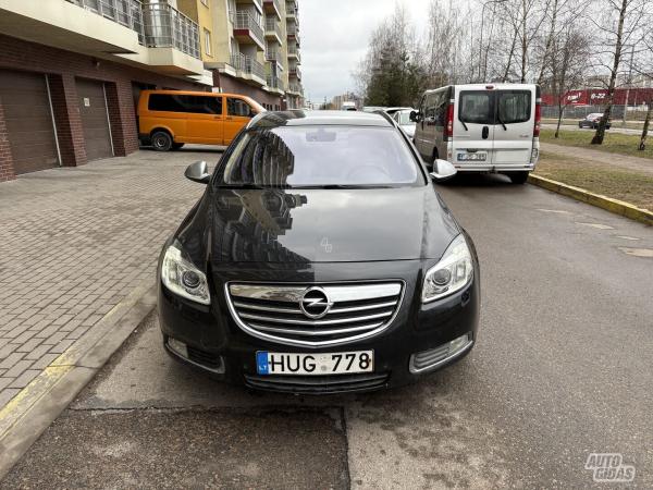 Opel Insignia 2011 in Vilnius, with an engine capacity of 2.00 L and mileage of 251 thousand km for 1250 €, photo 1 on AUTOMOTO.COM.LV