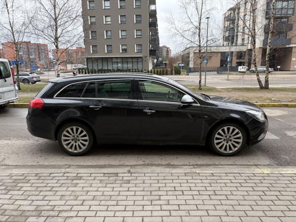 Opel Insignia 2011 in Vilnius, with an engine capacity of 2.00 L and mileage of 251 thousand km for 1250 €, photo 3 on AUTOMOTO.COM.LV