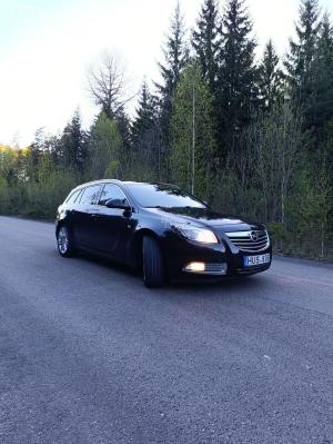 Opel Insignia 2011 in Salcininkai, with an engine capacity of 2.00 L and mileage of 315 thousand km for 2400 €, photo 3 on AUTOMOTO.COM.LV
