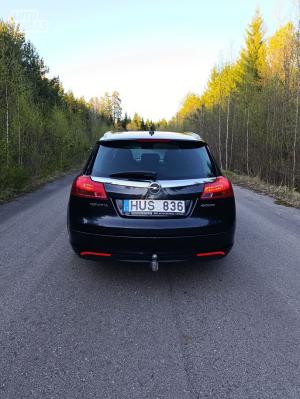 Opel Insignia 2011 in Salcininkai, with an engine capacity of 2.00 L and mileage of 315 thousand km for 2400 €, photo 7 on AUTOMOTO.COM.LV