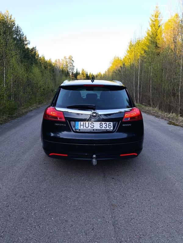 Opel Insignia 2011 in Salcininkai, with an engine capacity of 2.00 L and mileage of 315 thousand km for 2200 €, photo 6 on AUTOMOTO.COM.LV