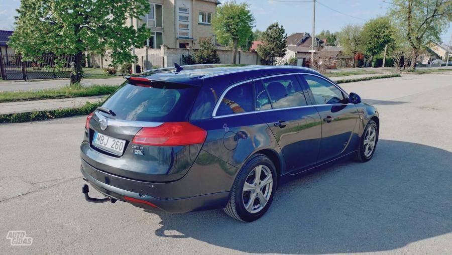 Opel Insignia 2011 in Siauliai, with an engine capacity of 2.00 L and mileage of 253 thousand km for 4200 €, photo 3 on AUTOMOTO.COM.LV
