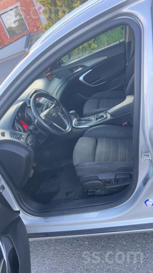 Opel Insignia 2011 Rīga, ar dzinēja tilpumu 2.00 L un nobraukumu 0 tūkst. km par 3500 €, foto 10 vietnē AUTOMOTO.COM.LV