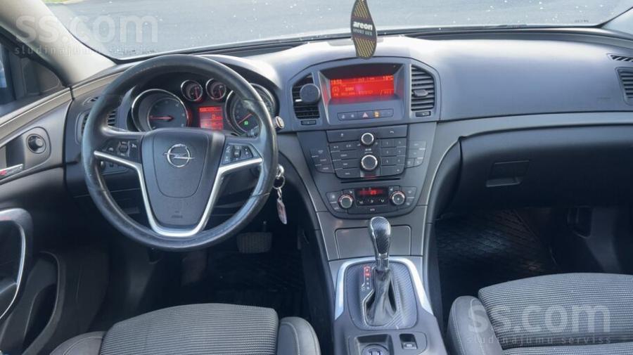 Opel Insignia 2011 Rīga, ar dzinēja tilpumu 2.00 L un nobraukumu 0 tūkst. km par 3500 €, foto 12 vietnē AUTOMOTO.COM.LV