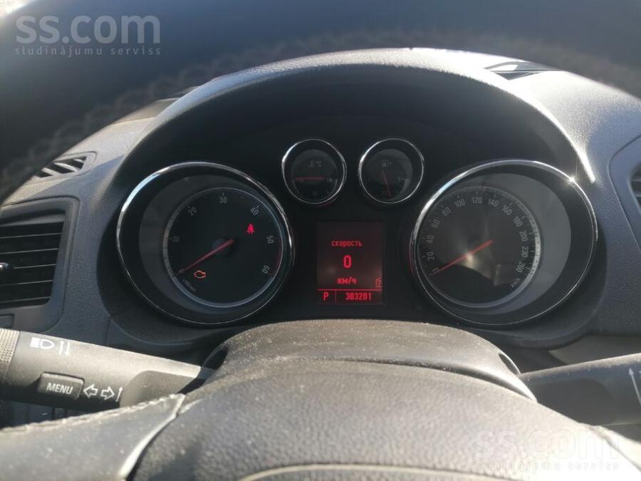 Opel Insignia 2011 Krāslava, ar dzinēja tilpumu 2.00 L un nobraukumu 303 tūkst. km par 1000 €, foto 3 vietnē AUTOMOTO.COM.LV