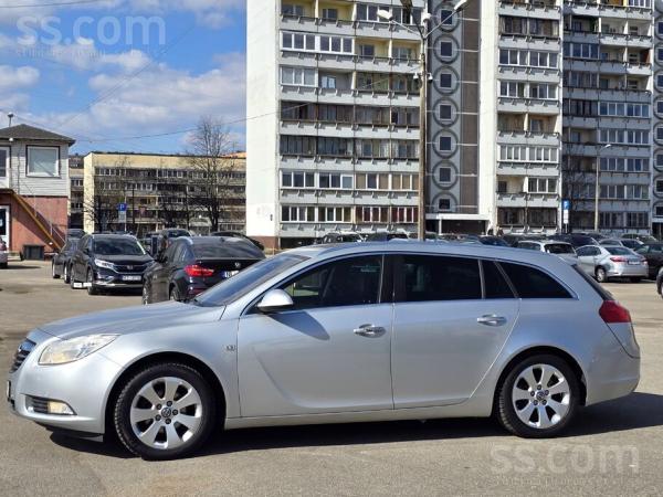 Opel Insignia 2011 Rīga, ar dzinēja tilpumu 2.00 L un nobraukumu 290 tūkst. km par 3300 €, foto 3 vietnē AUTOMOTO.COM.LV