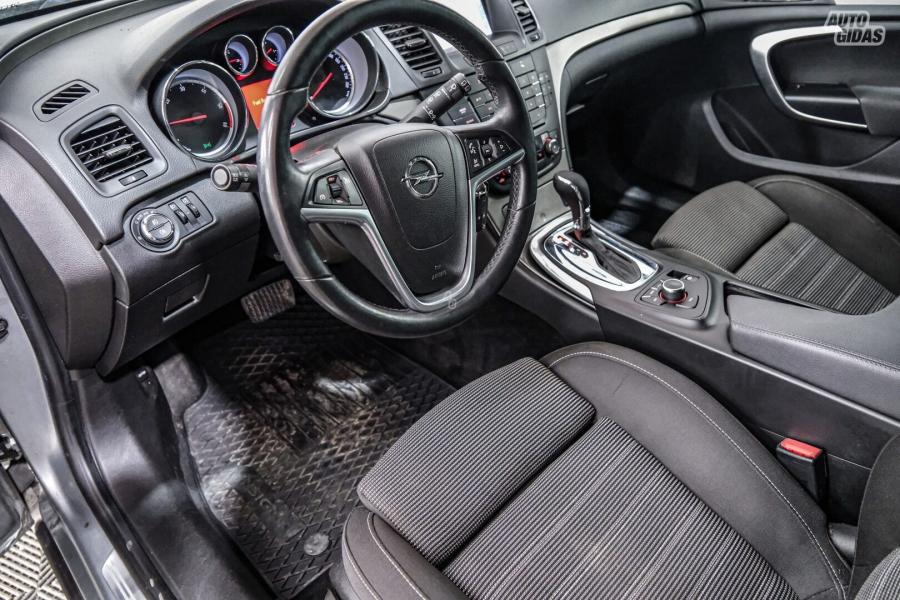 Opel Insignia 2011 in Kaunas, with an engine capacity of 2.00 L and mileage of 244 thousand km for 4790 €, photo 6 on AUTOMOTO.COM.LV