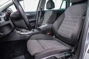 Opel Insignia 2011 in Kaunas, with an engine capacity of 2.00 L and mileage of 244 thousand km for 4790 €, photo 7 on AUTOMOTO.COM.LV