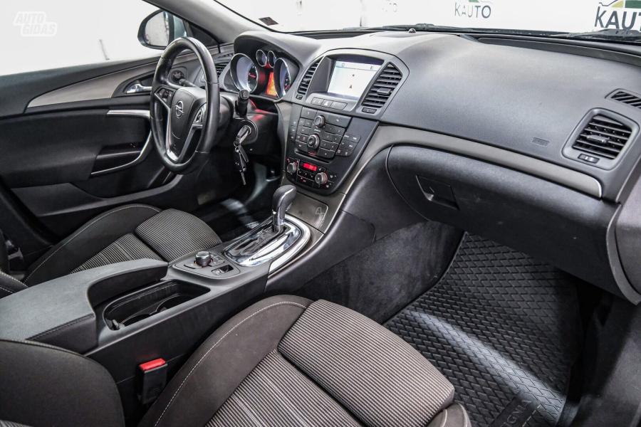 Opel Insignia 2011 in Kaunas, with an engine capacity of 2.00 L and mileage of 244 thousand km for 4790 €, photo 12 on AUTOMOTO.COM.LV