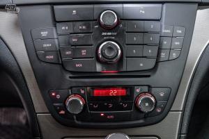 Opel Insignia 2011 in Kaunas, with an engine capacity of 2.00 L and mileage of 244 thousand km for 4790 €, photo 20 on AUTOMOTO.COM.LV