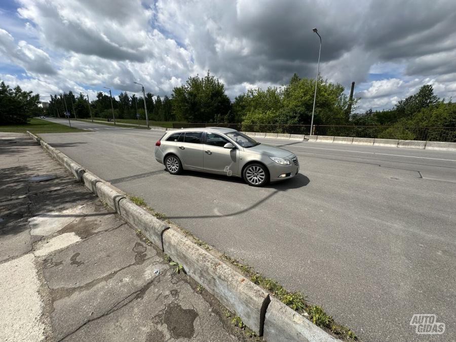 Opel Insignia 2011 Viļņa, ar dzinēja tilpumu 2.00 L un nobraukumu 300 tūkst. km par 2899 €, foto 1 vietnē AUTOMOTO.COM.LV