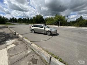 Opel Insignia 2011 in Vilnius, with an engine capacity of 2.00 L and mileage of 300 thousand km for 2899 €, photo  on AUTOMOTO.COM.LV