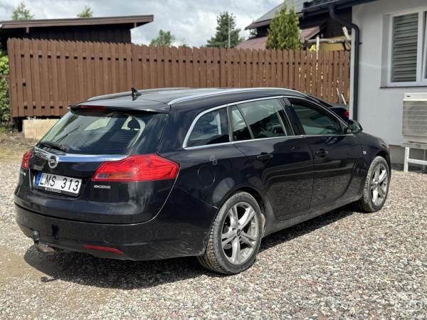 Opel Insignia 2011 in Gargzdai, with an engine capacity of 2.00 L and mileage of 450 thousand km for 1900 €, photo 4 on AUTOMOTO.COM.LV