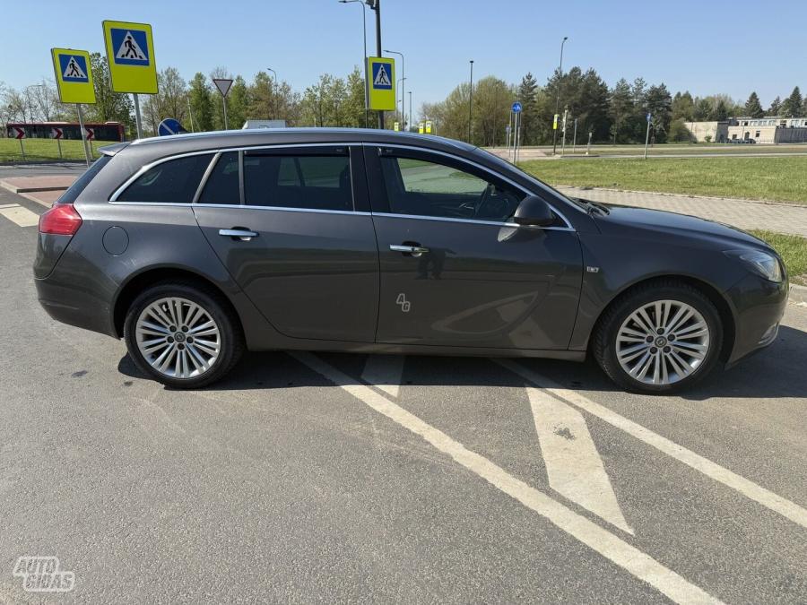 Opel Insignia 2011 in Kaunas, with an engine capacity of 2.00 L and mileage of 278 thousand km for 3000 €, photo 4 on AUTOMOTO.COM.LV