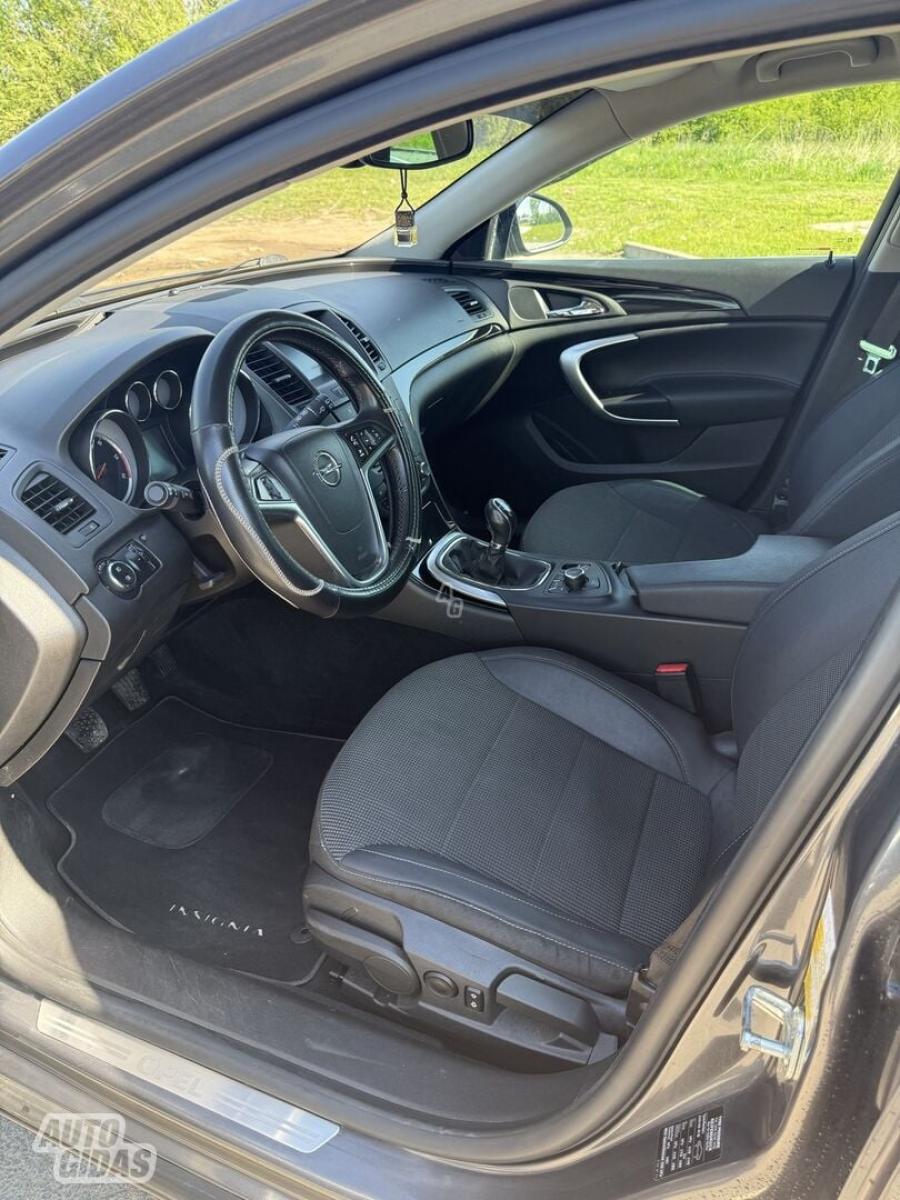 Opel Insignia 2011 in Kaunas, with an engine capacity of 2.00 L and mileage of 278 thousand km for 3000 €, photo 10 on AUTOMOTO.COM.LV