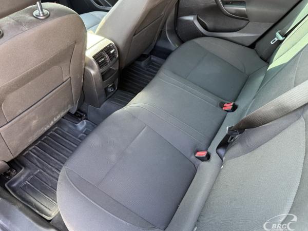 Opel Insignia 2011 Klaipėda, ar dzinēja tilpumu 1.96 L un nobraukumu 242 tūkst. km par 2900 €, foto 5 vietnē AUTOMOTO.COM.LV
