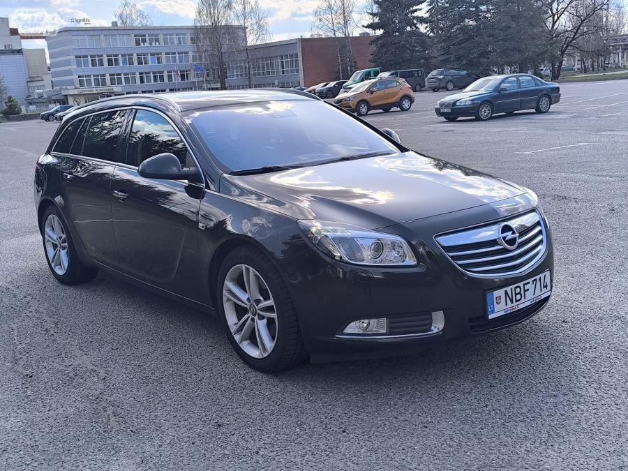 Opel Insignia 2011 in Elektrenai, with an engine capacity of 2.00 L and mileage of 280 thousand km for 3990 €, photo 8 on AUTOMOTO.COM.LV
