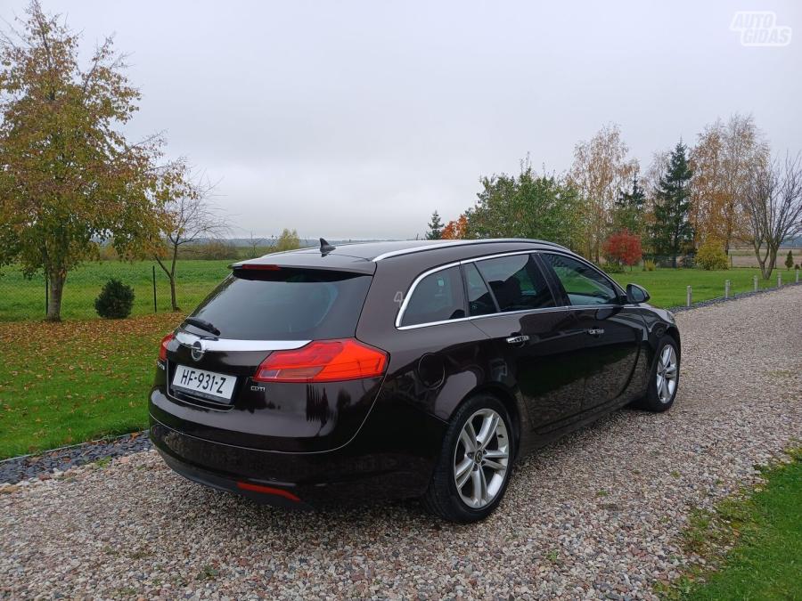 Opel Insignia 2011 in Alytus, with an engine capacity of 2.00 L and mileage of 299 thousand km for 3250 €, photo 4 on AUTOMOTO.COM.LV