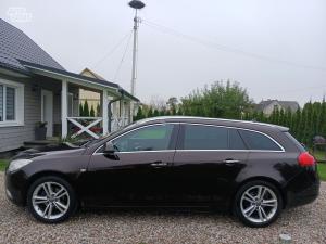 Opel Insignia 2011 in Alytus, with an engine capacity of 2.00 L and mileage of 299 thousand km for 3250 €, photo 8 on AUTOMOTO.COM.LV