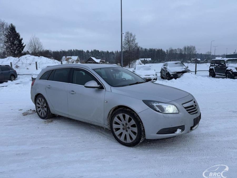 Opel Insignia 2012 in Vilnius, with an engine capacity of 1.96 L and mileage of 331 thousand km for 3900 €, photo 3 on AUTOMOTO.COM.LV