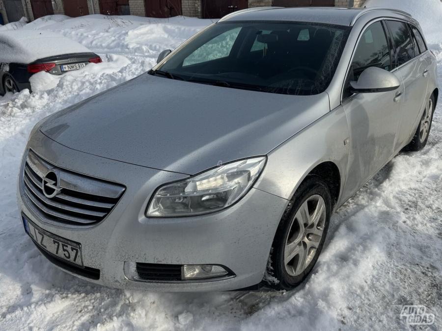 Opel Insignia 2012 in Siauliai, with an engine capacity of 2.00 L and mileage of 248 thousand km for 1650 €, photo 1 on AUTOMOTO.COM.LV
