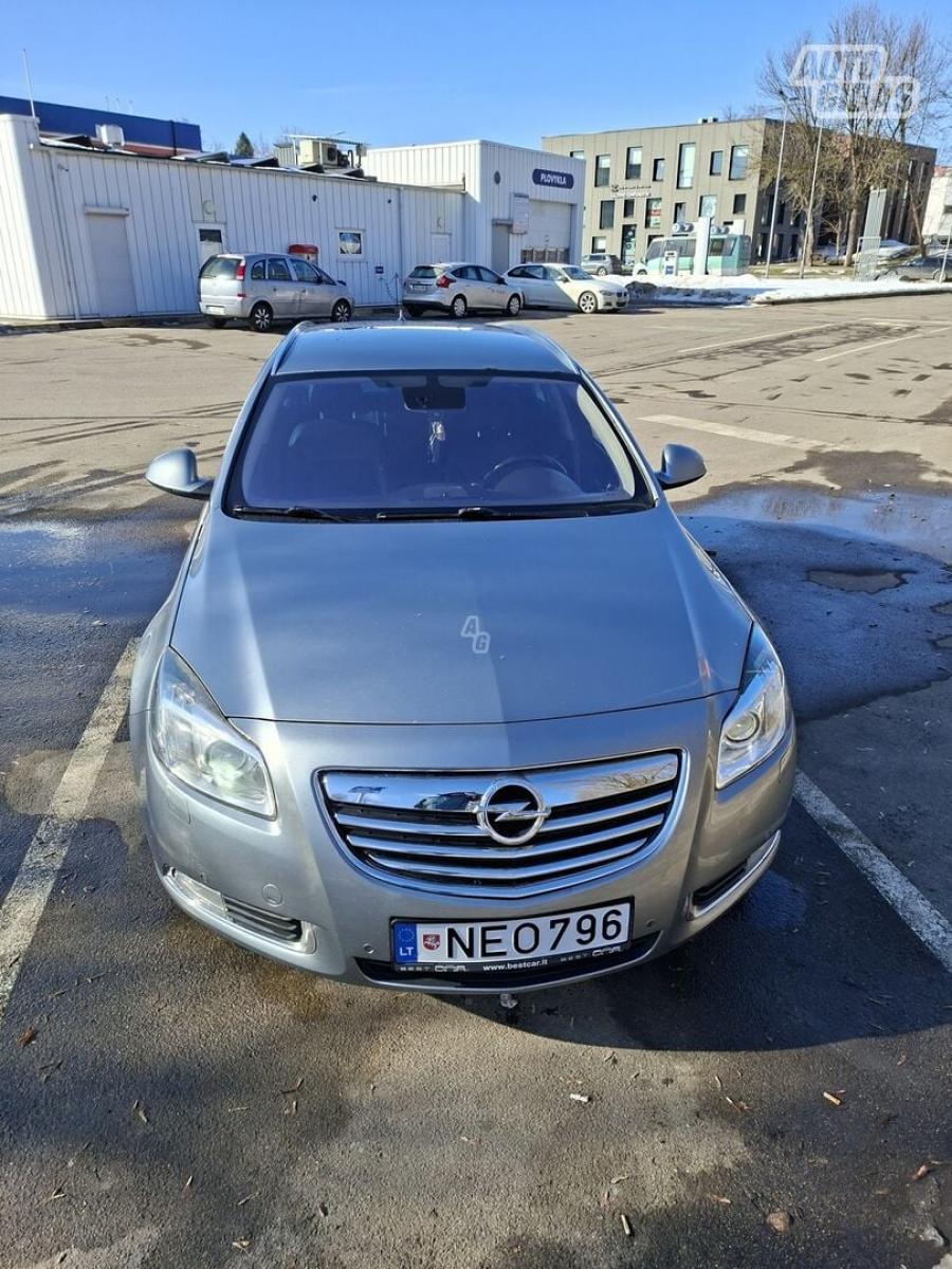 Opel Insignia 2012 in Vilnius, with an engine capacity of 2.00 L and mileage of 374 thousand km for 3400 €, photo 1 on AUTOMOTO.COM.LV