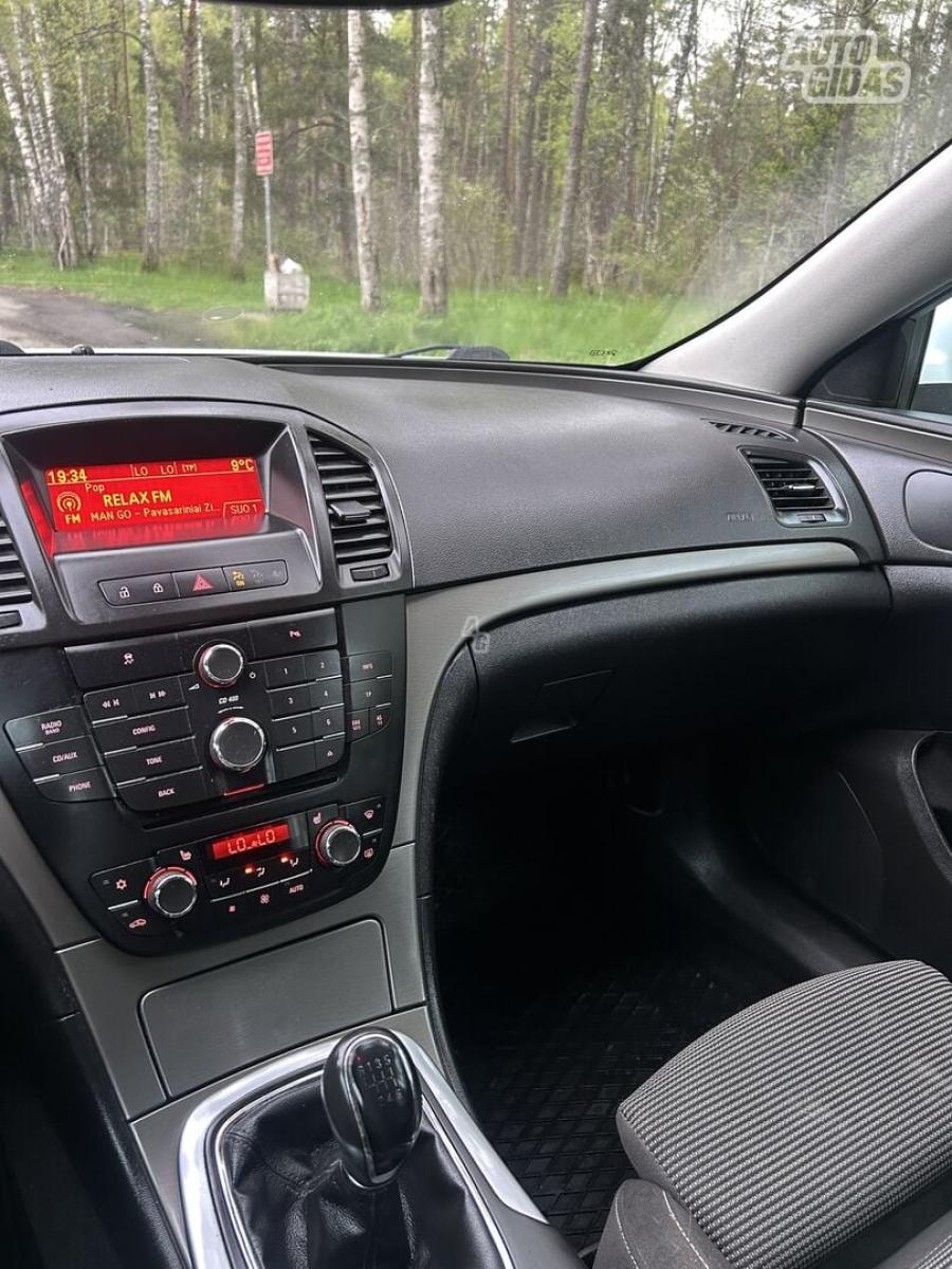 Opel Insignia 2012 in Klaipeda, with an engine capacity of 2.00 L and mileage of 312 thousand km for 3700 €, photo 14 on AUTOMOTO.COM.LV
