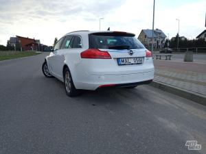 Opel Insignia 2012 in Klaipeda, with an engine capacity of 2.00 L and mileage of 330 thousand km for 2499 €, photo 4 on AUTOMOTO.COM.LV