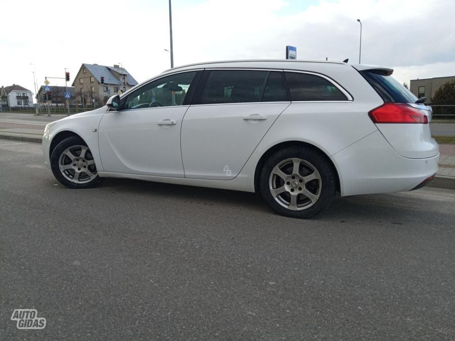 Opel Insignia 2012 in Klaipeda, with an engine capacity of 2.00 L and mileage of 330 thousand km for 2499 €, photo 7 on AUTOMOTO.COM.LV