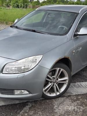 Opel Insignia 2012 Rīga, ar dzinēja tilpumu 2.00 L un nobraukumu 329 tūkst. km par 2700 €, foto 5 vietnē AUTOMOTO.COM.LV