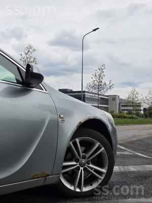 Opel Insignia 2012 Rīga, ar dzinēja tilpumu 2.00 L un nobraukumu 329 tūkst. km par 2700 €, foto 6 vietnē AUTOMOTO.COM.LV