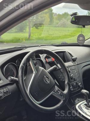 Opel Insignia 2012 Rīga, ar dzinēja tilpumu 2.00 L un nobraukumu 329 tūkst. km par 2700 €, foto 8 vietnē AUTOMOTO.COM.LV