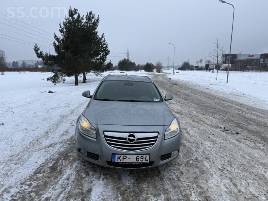 Opel Insignia 2012 Rīga, ar dzinēja tilpumu 2.00 L un nobraukumu 334 tūkst. km par 2300 €, foto 3 vietnē AUTOMOTO.COM.LV