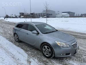 Opel Insignia 2012 Rīga, ar dzinēja tilpumu 2.00 L un nobraukumu 334 tūkst. km par 2300 €, foto 4 vietnē AUTOMOTO.COM.LV