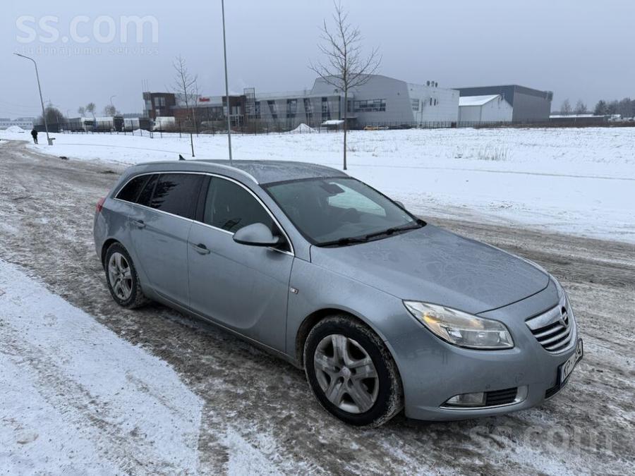 Opel Insignia 2012 Rīga, ar dzinēja tilpumu 2.00 L un nobraukumu 334 tūkst. km par 2300 €, foto 4 vietnē AUTOMOTO.COM.LV