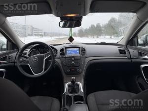 Opel Insignia 2012 Rīga, ar dzinēja tilpumu 2.00 L un nobraukumu 334 tūkst. km par 2300 €, foto 6 vietnē AUTOMOTO.COM.LV