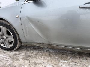 Opel Insignia 2012 Rīga, ar dzinēja tilpumu 2.00 L un nobraukumu 334 tūkst. km par 2300 €, foto 7 vietnē AUTOMOTO.COM.LV