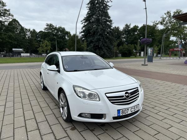 Opel Insignia 2012 Valga, ar dzinēja tilpumu 2.00 L un nobraukumu 282 tūkst. km par 3500 €, foto 2 vietnē AUTOMOTO.COM.LV